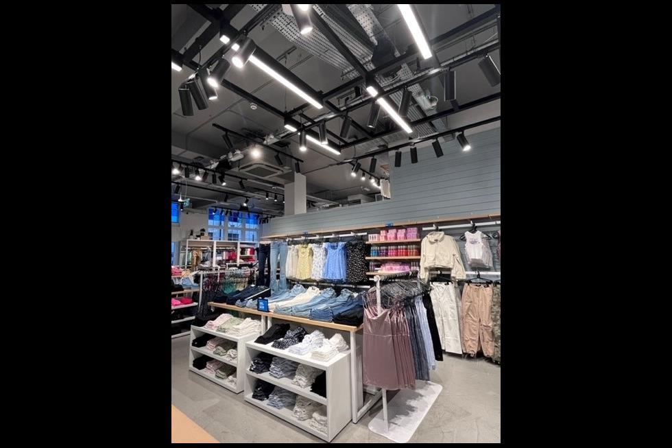 Store gallery: Inside Hollister’s new Gen Z store aesthetic | Gallery | Retail Week